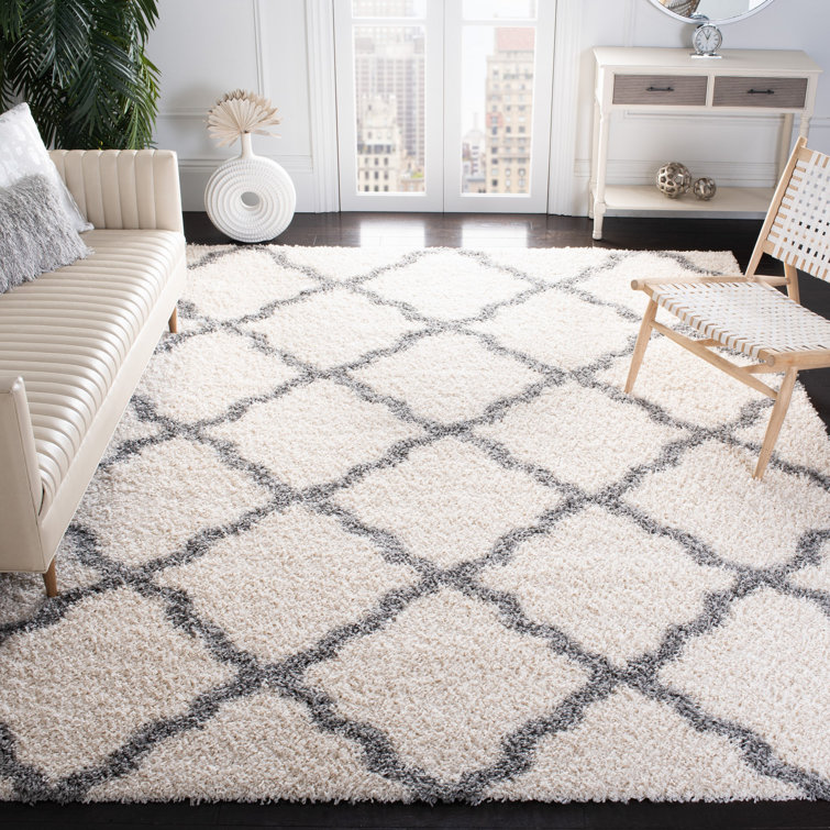 Alonnah Geometric Ivory/Gray Area Rug